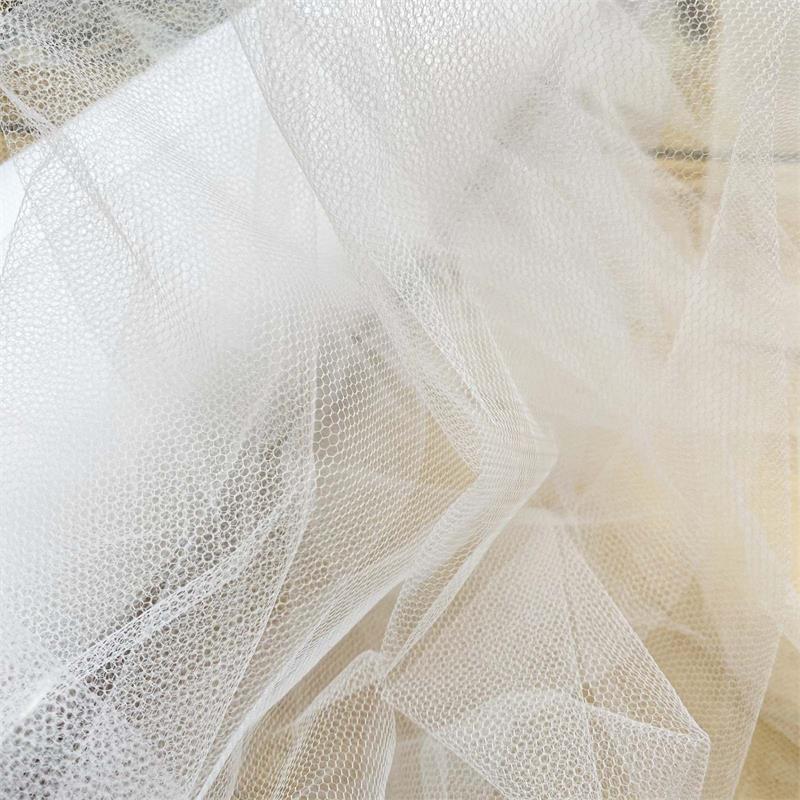 137cm Stiff nylon tulle
