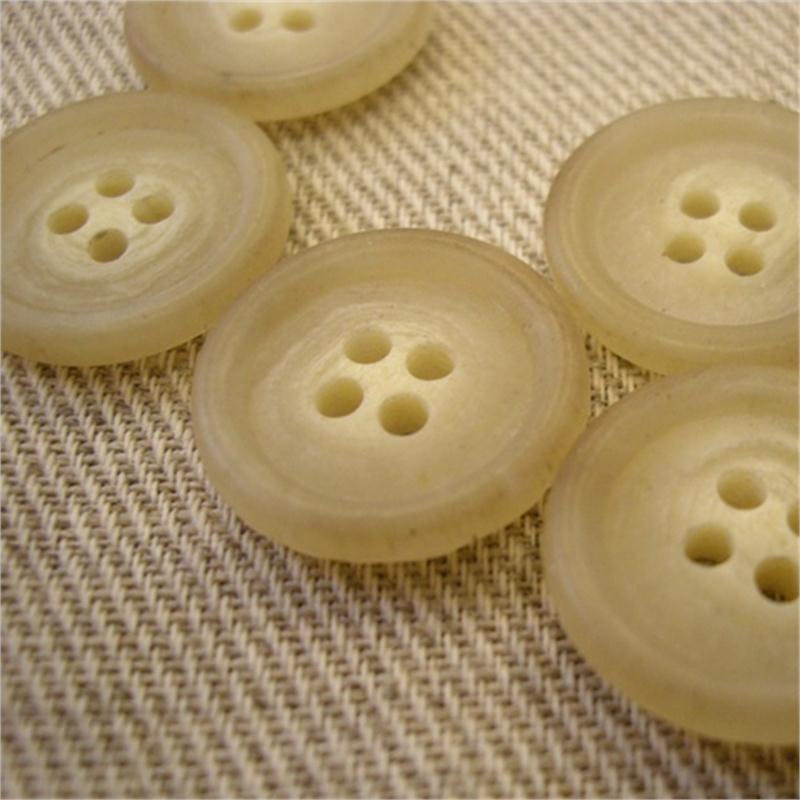 Plastic Button 20mm