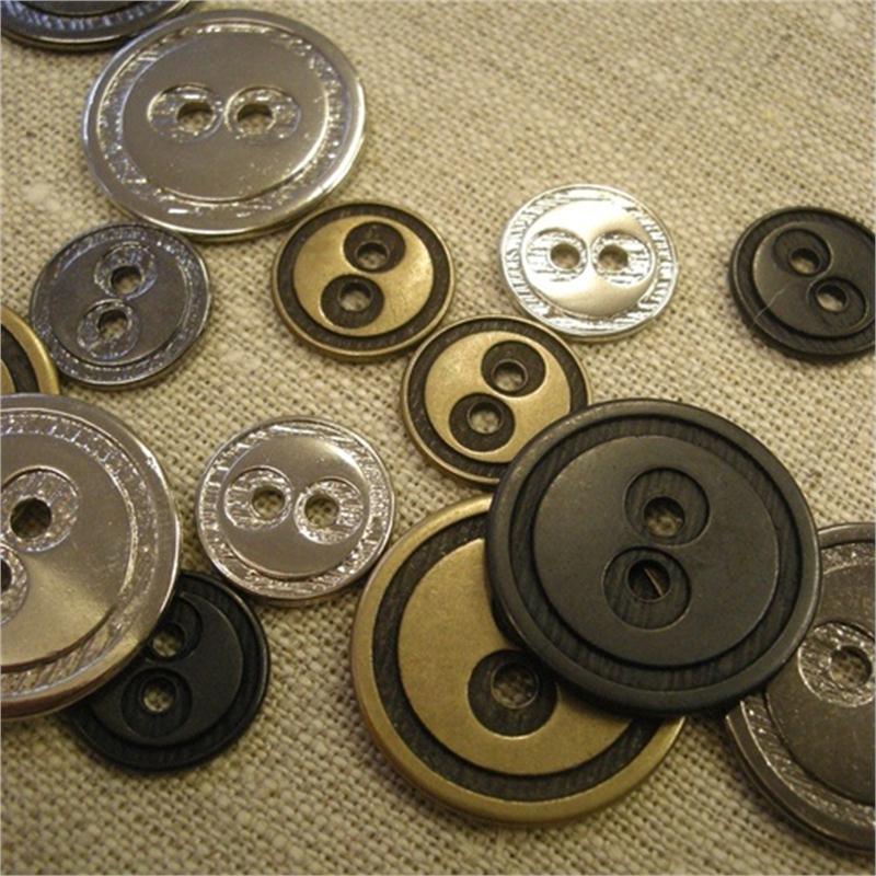 2-Hole Metal Button Sz24